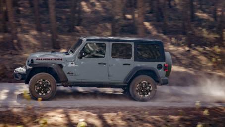 Oryginalny spalinowy Jeep® Wrangler 2024 4x4 | Jeep® PL